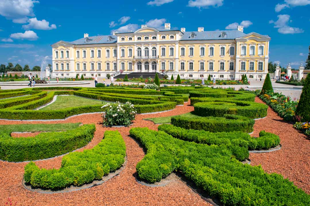 A Glamorous Day Trip to Rundale Palace, Latvia - Travelsewhere